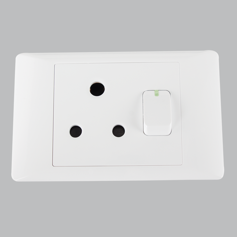 Bright Star Lighting - 16 Amp Single Plug for 2 X 4 Electrical Box - GeeWiz